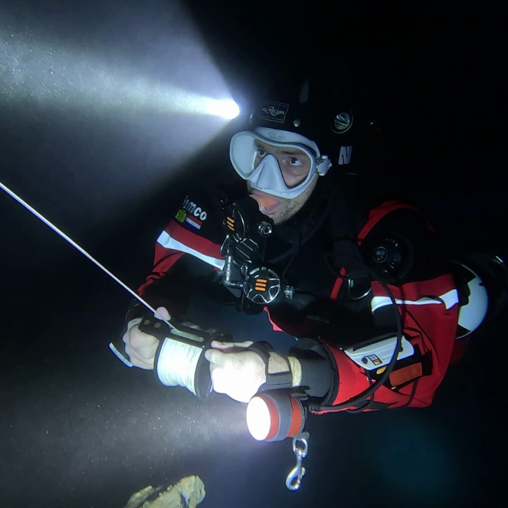 Drysuit pockets - Seaskin Drysuits